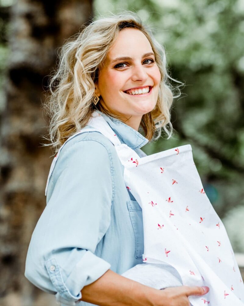 Nursing Cocoon Origami Coral • Baby on the Move • Shop now